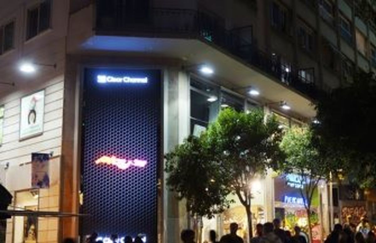 Clear Channel y su pantalla LED interactiva - Digitalist Hub